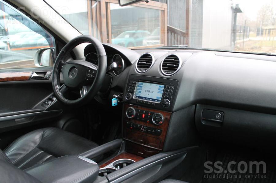 Pelēks Mercedes-Benz ML 320 2008 Rīga, ar dzinēja tilpumu 3.00 L un nobraukumu 0 tūkst. km par 4490 €, foto 16 vietnē AUTOMOTO.COM.LV