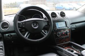 Pelēks Mercedes-Benz ML 320 2008 Rīga, ar dzinēja tilpumu 3.00 L un nobraukumu 0 tūkst. km par 4490 €, foto 19 vietnē AUTOMOTO.COM.LV