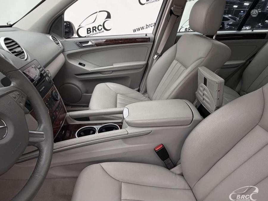 Grey Mercedes-Benz ML 320 2008 in Vilnius, with an engine capacity of 2.99 L and mileage of 169 thousand km for 6900 €, photo 26 on AUTOMOTO.COM.LV