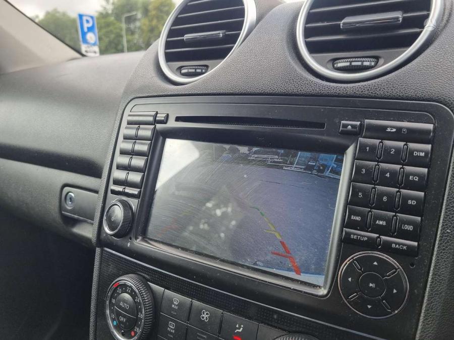 Grey Mercedes-Benz ML 320 2008 in Taurage, with an engine capacity of 2.99 L and mileage of 156 thousand km for 2100 €, photo 16 on AUTOMOTO.COM.LV