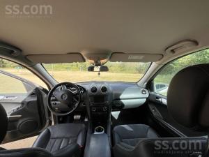 Grey Mercedes-Benz ML 320 2008 in Riga, with an engine capacity of 3.00 L and mileage of 308 thousand km for 5150 €, photo 5 on AUTOMOTO.COM.LV