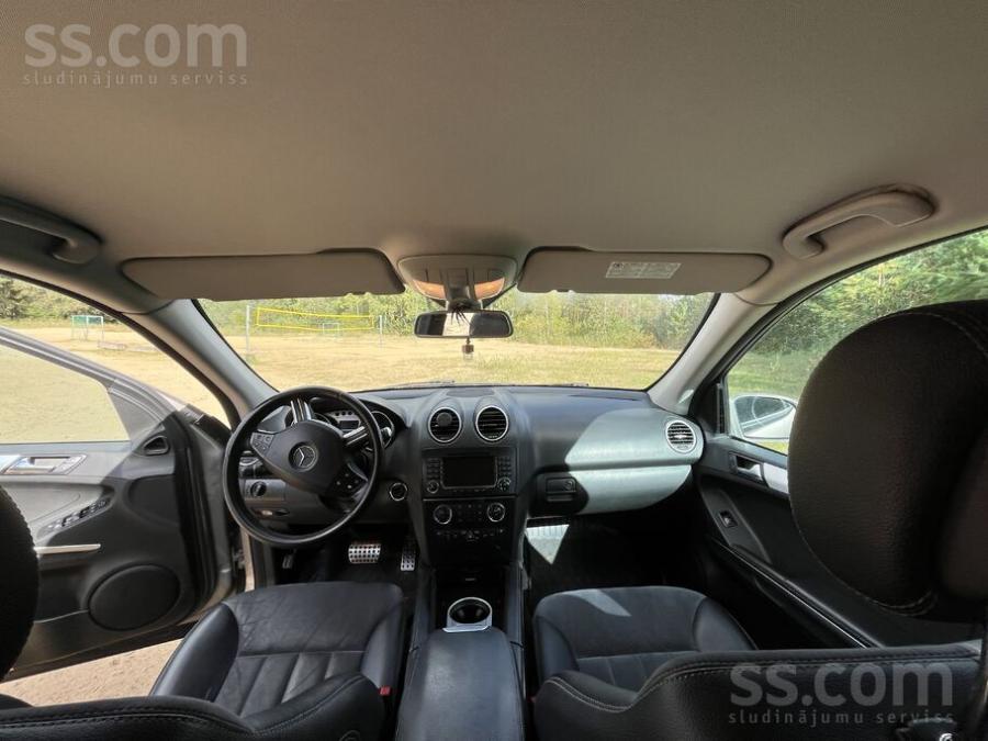 Grey Mercedes-Benz ML 320 2008 in Riga, with an engine capacity of 3.00 L and mileage of 308 thousand km for 5150 €, photo 5 on AUTOMOTO.COM.LV