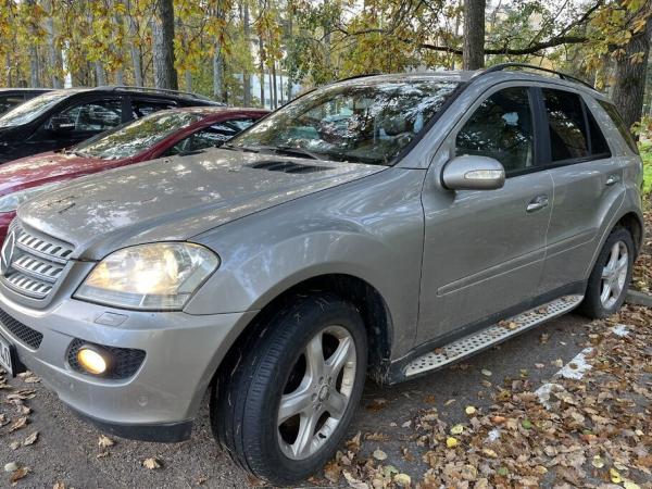 Grey Mercedes-Benz ML 320 2008 in Riga, with an engine capacity of 3.00 L and mileage of 308 thousand km for 4300 €, photo 1 on AUTOMOTO.COM.LV