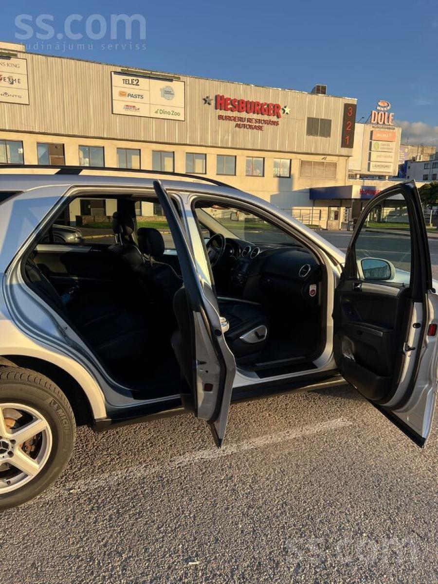 Grey Mercedes-Benz ML 320 2008 in Riga, with an engine capacity of 3.00 L and mileage of 280 thousand km for 6000 €, photo 9 on AUTOMOTO.COM.LV
