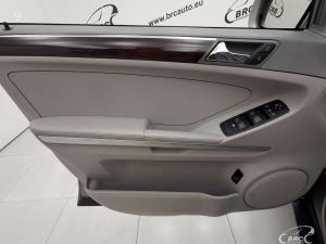 Pelēks Mercedes-Benz ML 320 2008 Viļņa, ar dzinēja tilpumu 2.99 L un nobraukumu 169 tūkst. km par 5900 €, foto 22 vietnē AUTOMOTO.COM.LV