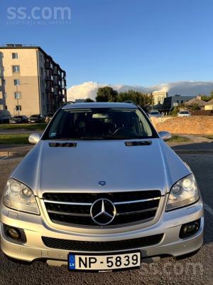 Серый Мерседес МЛ 320 2008 в Рига, объемом двигателя 3.00 л и пробегом 280 тыс. км за 5300 €, фото 11 на AUTOMOTO.COM.LV