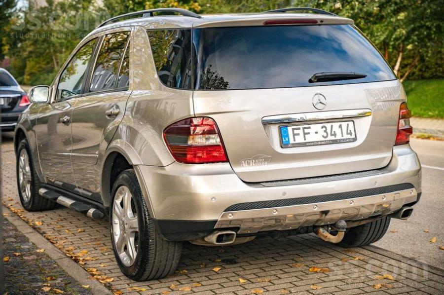 Grey Mercedes-Benz ML 320 2008 in Riga, with an engine capacity of 3.00 L and mileage of 309 thousand km for 5990 €, photo 7 on AUTOMOTO.COM.LV