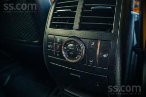 Grey Mercedes-Benz ML 320 2008 in Riga, with an engine capacity of 3.00 L and mileage of 309 thousand km for 5990 €, photo 16 on AUTOMOTO.COM.LV