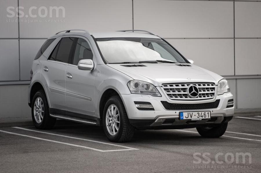 Grey Mercedes-Benz ML 320 2009 in Riga, with an engine capacity of 3.00 L and mileage of 307 thousand km for 6995 €, photo 4 on AUTOMOTO.COM.LV