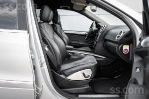 Grey Mercedes-Benz ML 320 2009 in Riga, with an engine capacity of 3.00 L and mileage of 307 thousand km for 6995 €, photo 12 on AUTOMOTO.COM.LV