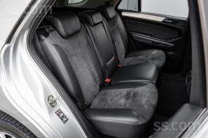 Grey Mercedes-Benz ML 320 2009 in Riga, with an engine capacity of 3.00 L and mileage of 307 thousand km for 6995 €, photo 14 on AUTOMOTO.COM.LV