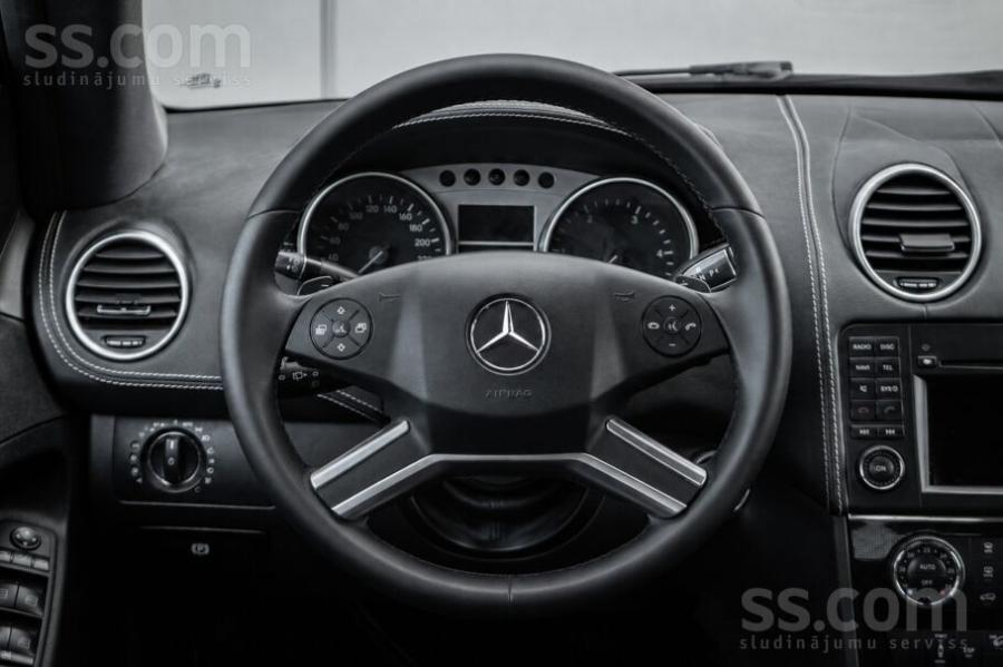 Grey Mercedes-Benz ML 320 2009 in Riga, with an engine capacity of 3.00 L and mileage of 307 thousand km for 6995 €, photo 19 on AUTOMOTO.COM.LV