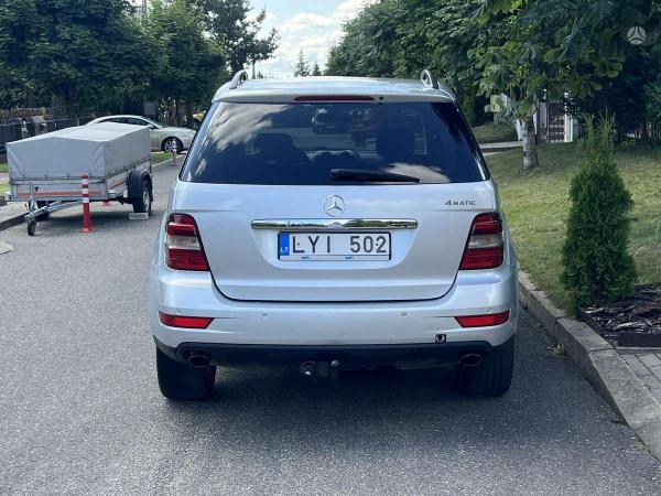Grey Mercedes-Benz ML 320 2011 in Vilnius, with an engine capacity of 3.20 L and mileage of 230 thousand km for 6600 €, photo 5 on AUTOMOTO.COM.LV