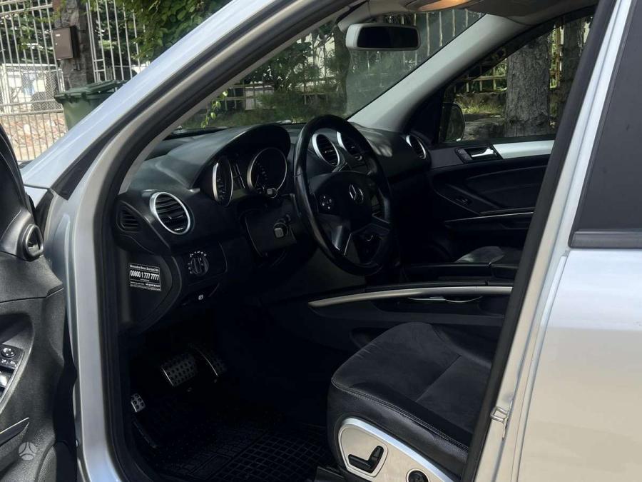 Grey Mercedes-Benz ML 320 2011 in Vilnius, with an engine capacity of 3.20 L and mileage of 230 thousand km for 6600 €, photo 13 on AUTOMOTO.COM.LV