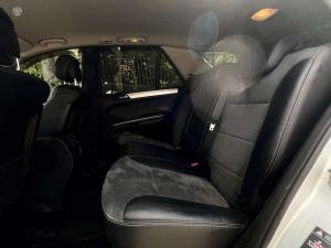 Grey Mercedes-Benz ML 320 2011 in Vilnius, with an engine capacity of 3.20 L and mileage of 230 thousand km for 6600 €, photo 16 on AUTOMOTO.COM.LV