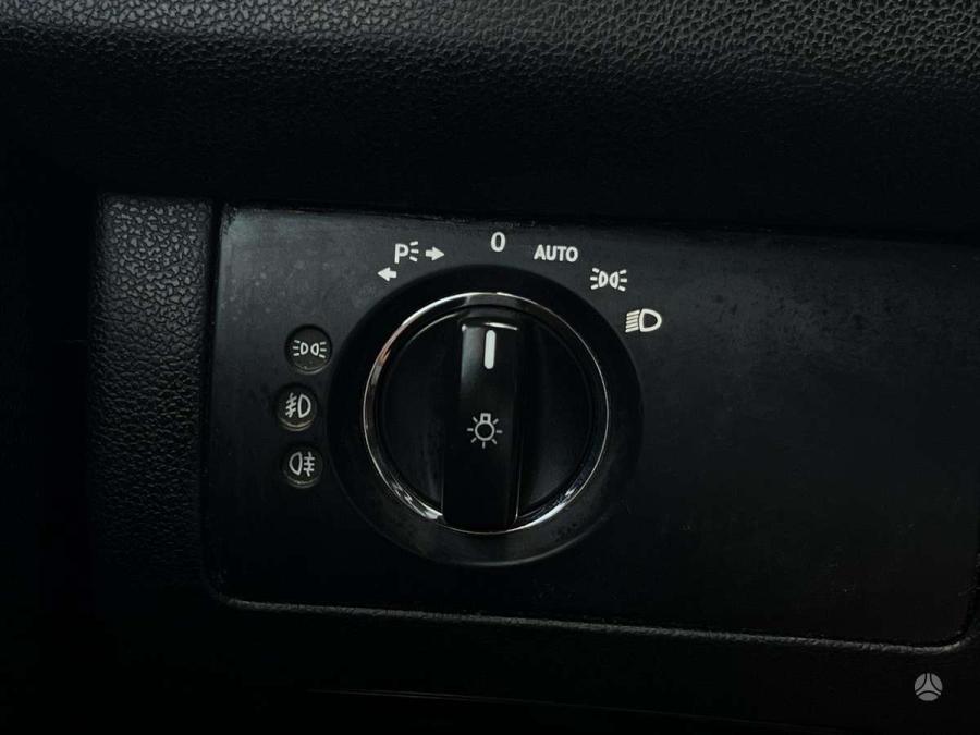 Grey Mercedes-Benz ML 320 2011 in Vilnius, with an engine capacity of 3.20 L and mileage of 230 thousand km for 6600 €, photo 21 on AUTOMOTO.COM.LV
