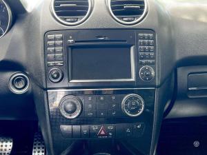 Grey Mercedes-Benz ML 320 2011 in Vilnius, with an engine capacity of 3.20 L and mileage of 230 thousand km for 6600 €, photo 23 on AUTOMOTO.COM.LV