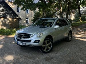 Grey Mercedes-Benz ML 320 2011 in Vilnius, with an engine capacity of 3.20 L and mileage of 230 thousand km for 6950 €, photo  on AUTOMOTO.COM.LV