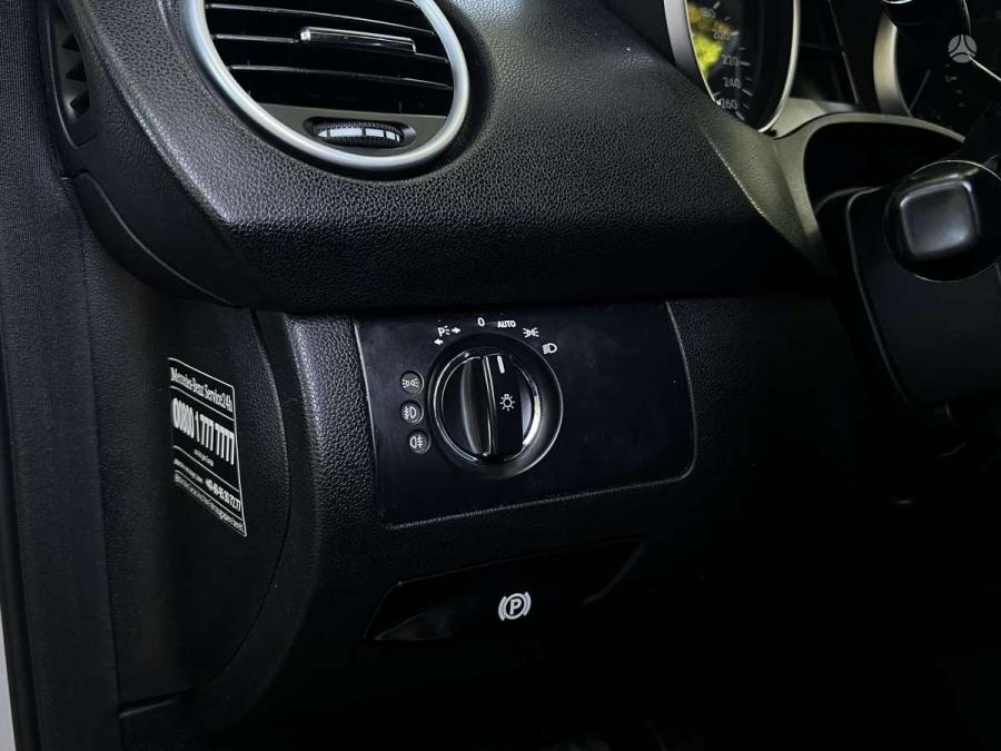 Grey Mercedes-Benz ML 320 2011 in Vilnius, with an engine capacity of 3.20 L and mileage of 230 thousand km for 6950 €, photo 17 on AUTOMOTO.COM.LV