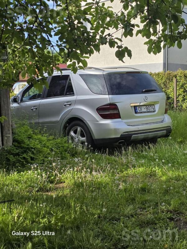 Grey Mercedes-Benz ML 320 2005 in Preili, with an engine capacity of 3.00 L and mileage of 0 thousand km for 5500 €, photo 3 on AUTOMOTO.COM.LV