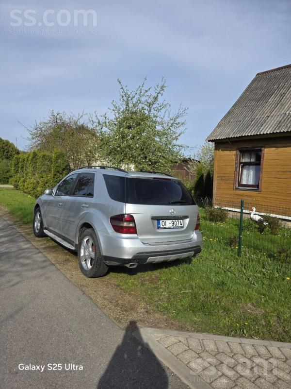 Grey Mercedes-Benz ML 320 2005 in Preili, with an engine capacity of 3.00 L and mileage of 0 thousand km for 5500 €, photo 4 on AUTOMOTO.COM.LV