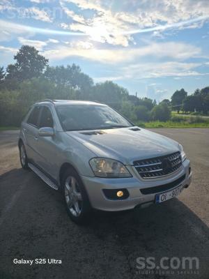 Pelēks Mercedes-Benz ML 320 2005 Preiļi, ar dzinēja tilpumu 3.00 L un nobraukumu 0 tūkst. km par 4499 €, foto 3 vietnē AUTOMOTO.COM.LV