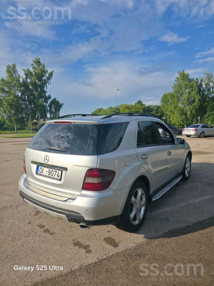 Pelēks Mercedes-Benz ML 320 2005 Preiļi, ar dzinēja tilpumu 3.00 L un nobraukumu 0 tūkst. km par 4499 €, foto 6 vietnē AUTOMOTO.COM.LV