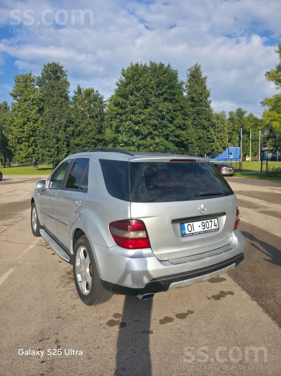 Pelēks Mercedes-Benz ML 320 2005 Preiļi, ar dzinēja tilpumu 3.00 L un nobraukumu 0 tūkst. km par 4499 €, foto 7 vietnē AUTOMOTO.COM.LV