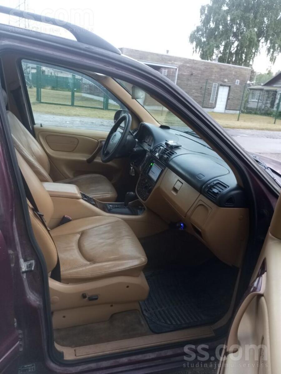 Sarkans Mercedes-Benz ML 320 1999 Liepāja, ar dzinēja tilpumu 3.20 L un nobraukumu 327 tūkst. km par 2600 €, foto 6 vietnē AUTOMOTO.COM.LV