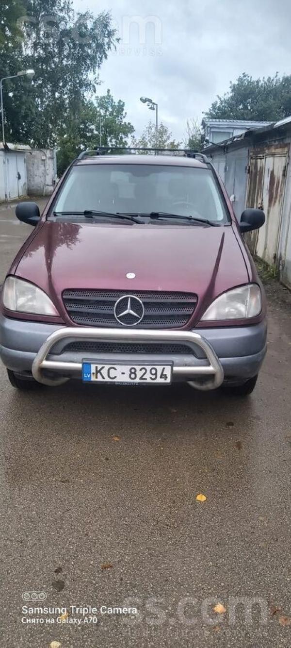 Sarkans Mercedes-Benz ML 320 1999 Rīga, ar dzinēja tilpumu 3.20 L un nobraukumu 342 tūkst. km par 1400 €, foto 1 vietnē AUTOMOTO.COM.LV