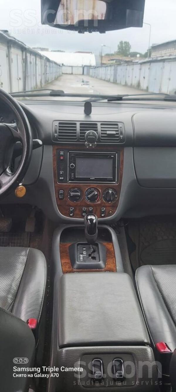 Sarkans Mercedes-Benz ML 320 1999 Rīga, ar dzinēja tilpumu 3.20 L un nobraukumu 342 tūkst. km par 1400 €, foto 6 vietnē AUTOMOTO.COM.LV