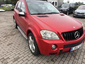 Красный Мерседес МЛ 320 2005 в Каунас, объемом двигателя 3.00 л и пробегом 276 тыс. км за 4000 €, фото  на AUTOMOTO.COM.LV