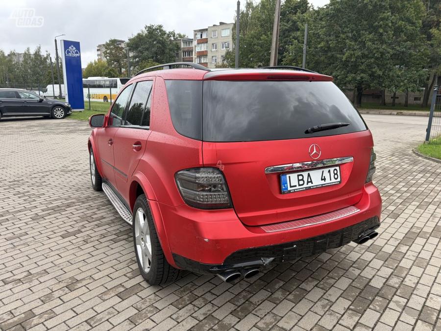 Красный Мерседес МЛ 320 2005 в Каунас, объемом двигателя 3.00 л и пробегом 276 тыс. км за 4000 €, фото 11 на AUTOMOTO.COM.LV