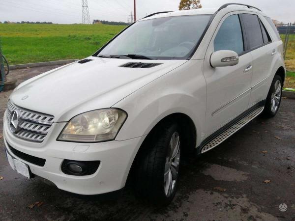 Balts Mercedes-Benz ML 320 2006 Kauņa, ar dzinēja tilpumu 2.99 L un nobraukumu 327 tūkst. km par 5900 €, foto 2 vietnē AUTOMOTO.COM.LV