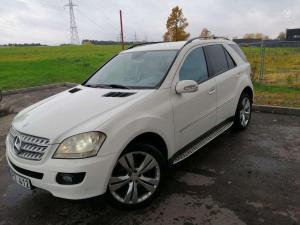 Balts Mercedes-Benz ML 320 2006 Kauņa, ar dzinēja tilpumu 2.99 L un nobraukumu 327 tūkst. km par 5900 €, foto 15 vietnē AUTOMOTO.COM.LV