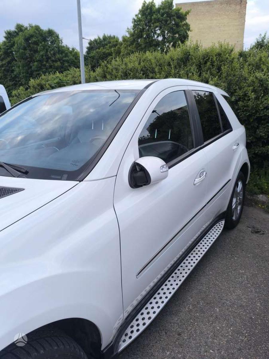 Balts Mercedes-Benz ML 320 2008 Viļņa, ar dzinēja tilpumu 3.00 L un nobraukumu 274 tūkst. km par 8200 €, foto 3 vietnē AUTOMOTO.COM.LV