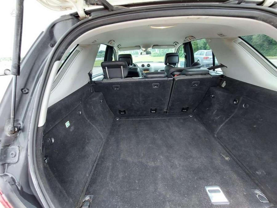 Balts Mercedes-Benz ML 320 2008 Jurbarkas, ar dzinēja tilpumu 2.99 L un nobraukumu 478 tūkst. km par 6500 €, foto 7 vietnē AUTOMOTO.COM.LV