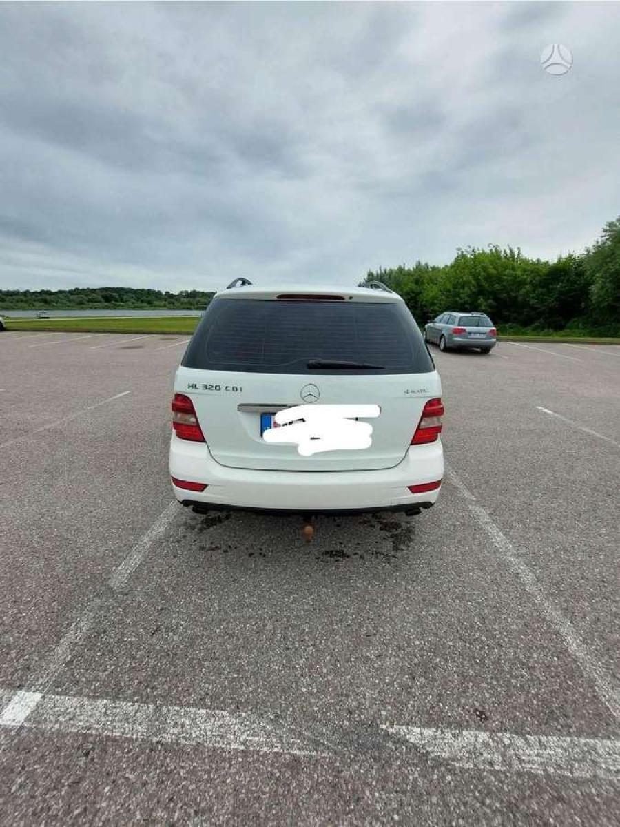 Balts Mercedes-Benz ML 320 2008 Jurbarkas, ar dzinēja tilpumu 2.99 L un nobraukumu 478 tūkst. km par 6500 €, foto 14 vietnē AUTOMOTO.COM.LV