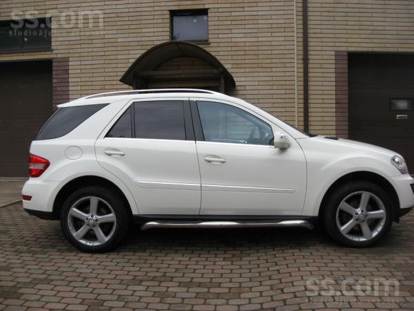 Balts Mercedes-Benz ML 320 2009 Rīga, ar dzinēja tilpumu 3.00 L un nobraukumu 349 tūkst. km par 8600 €, foto 5 vietnē AUTOMOTO.COM.LV