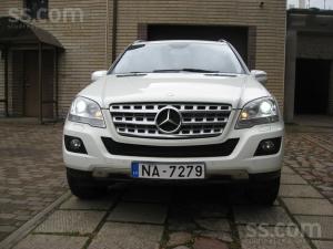 Balts Mercedes-Benz ML 320 2009 Rīga, ar dzinēja tilpumu 3.00 L un nobraukumu 349 tūkst. km par 7800 €, foto 4 vietnē AUTOMOTO.COM.LV