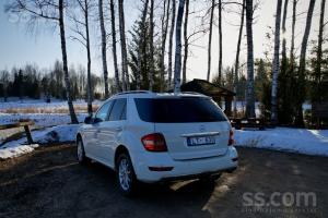 Белый Мерседес МЛ 320 2009 в Резекне, объемом двигателя 3.00 л и пробегом 290 тыс. км за 7900 €, фото 6 на AUTOMOTO.COM.LV