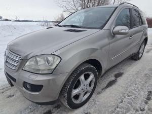 Yellow Mercedes-Benz ML 320 2006 in Kaunas, with an engine capacity of 3.20 L and mileage of 366 thousand km for 5100 €, photo  on AUTOMOTO.COM.LV