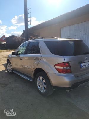 Dzeltens Mercedes-Benz ML 320 2007 Telšiai, ar dzinēja tilpumu 3.00 L un nobraukumu 372 tūkst. km par 6500 €, foto 4 vietnē AUTOMOTO.COM.LV