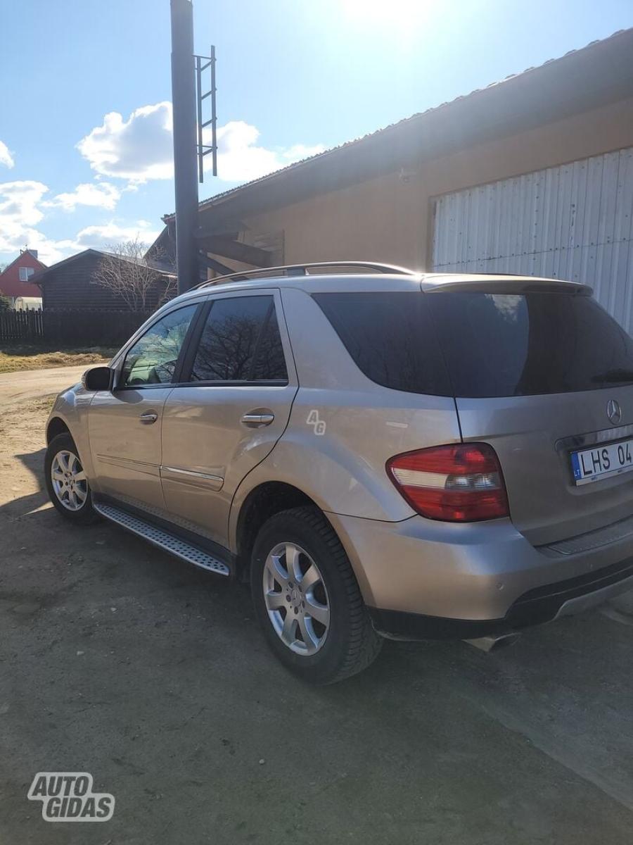 Dzeltens Mercedes-Benz ML 320 2007 Telšiai, ar dzinēja tilpumu 3.00 L un nobraukumu 372 tūkst. km par 6500 €, foto 4 vietnē AUTOMOTO.COM.LV