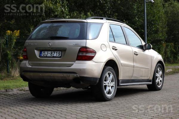 Yellow Mercedes-Benz ML 320 2007 in Riga, with an engine capacity of 3.00 L and mileage of 376 thousand km for 3495 €, photo 4 on AUTOMOTO.COM.LV