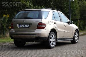 Желтый Мерседес МЛ 320 2007 в Рига, объемом двигателя 3.00 л и пробегом 376 тыс. км за 3495 €, фото 4 на AUTOMOTO.COM.LV