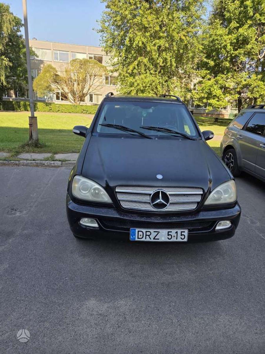 Melns Mercedes-Benz ML 350 2003 Kauņa, ar dzinēja tilpumu 3.50 L un nobraukumu 220 tūkst. km par 1500 €, foto 1 vietnē AUTOMOTO.COM.LV
