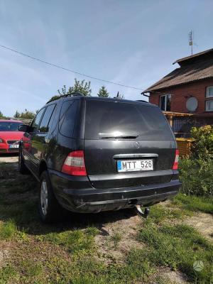Melns Mercedes-Benz ML 350 2003 Biržai, ar dzinēja tilpumu 3.72 L un nobraukumu 304 tūkst. km par 2950 €, foto 5 vietnē AUTOMOTO.COM.LV