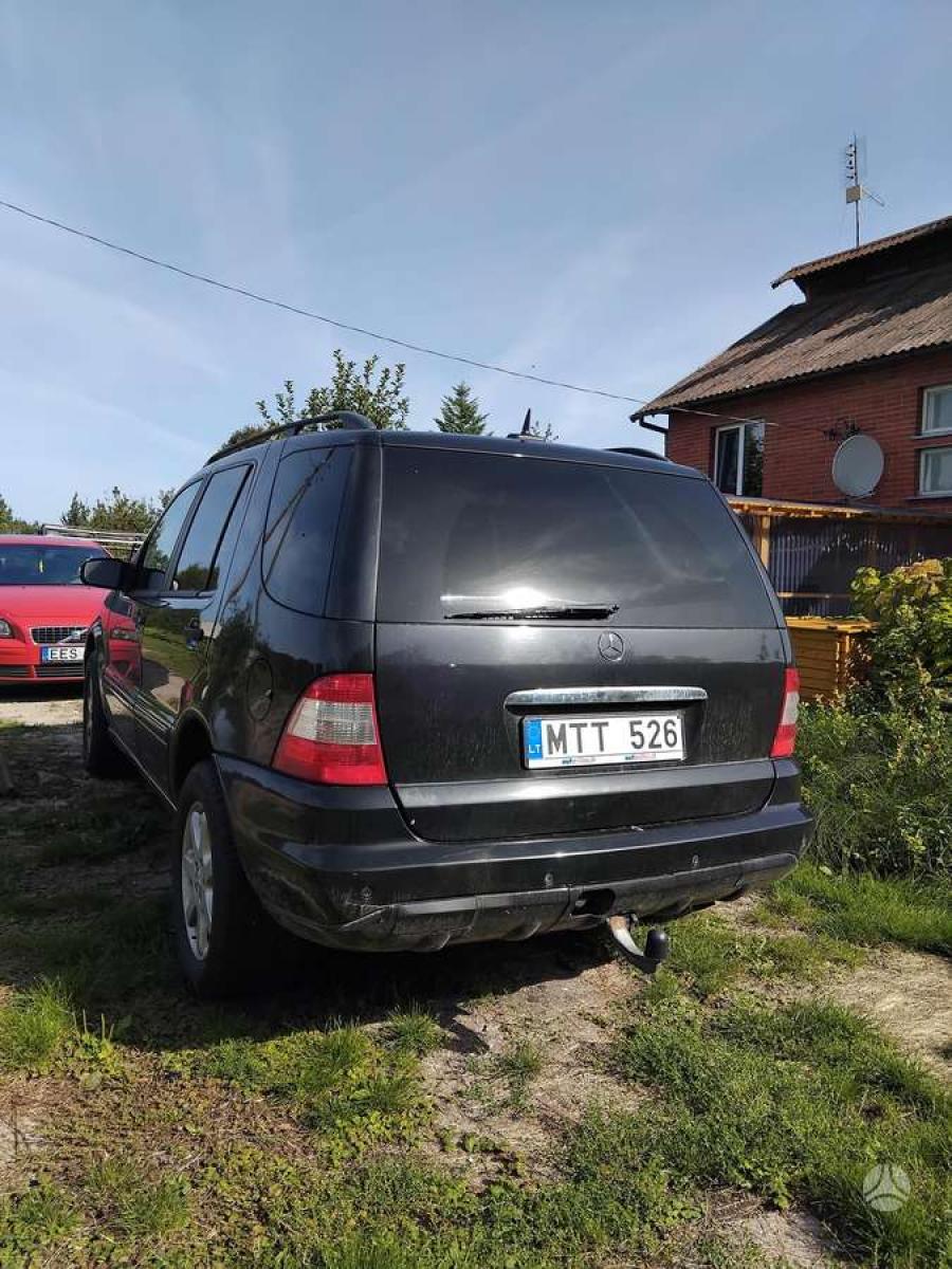 Melns Mercedes-Benz ML 350 2003 Biržai, ar dzinēja tilpumu 3.72 L un nobraukumu 304 tūkst. km par 2950 €, foto 5 vietnē AUTOMOTO.COM.LV