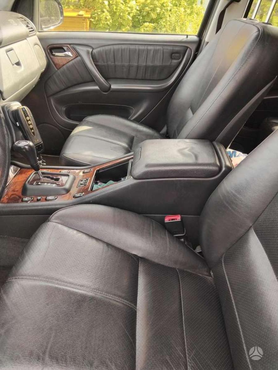 Melns Mercedes-Benz ML 350 2003 Biržai, ar dzinēja tilpumu 3.72 L un nobraukumu 304 tūkst. km par 2950 €, foto 6 vietnē AUTOMOTO.COM.LV